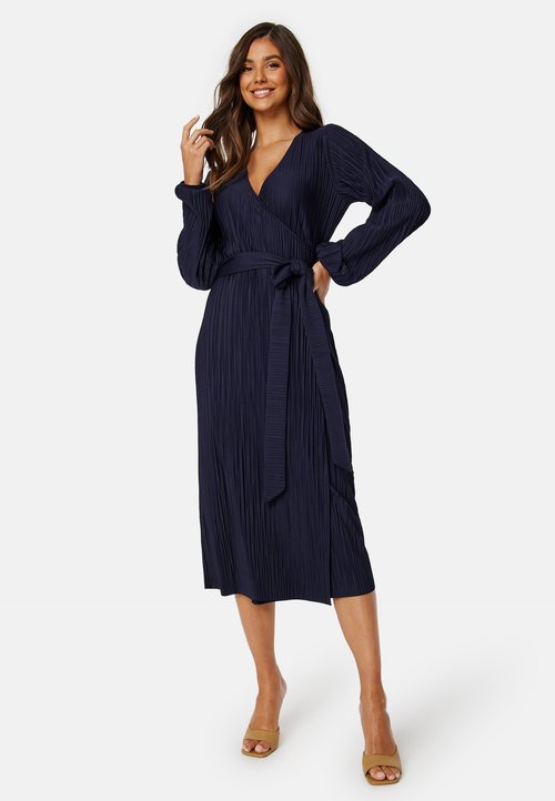 Bubbleroom STRUCTURED L/S FLOUNCE WRAP DRESS - Robe de jour - dark blue ...