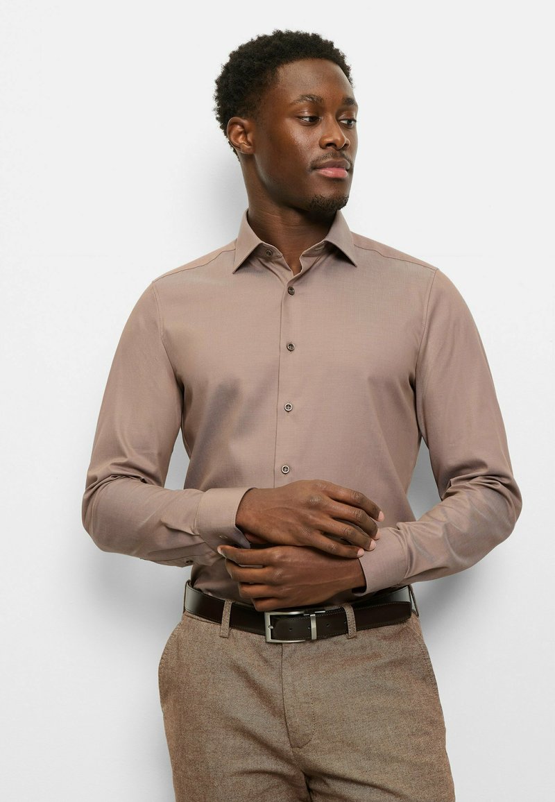 OLYMP Level Five BUSINESS,NEW YORK KENT - Shirt - nougat/dark brown ...