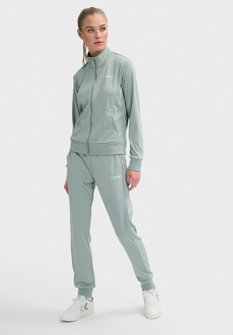 Hummel PAOLA SET - Trainingspak - chinois green/groen - Zalando.be