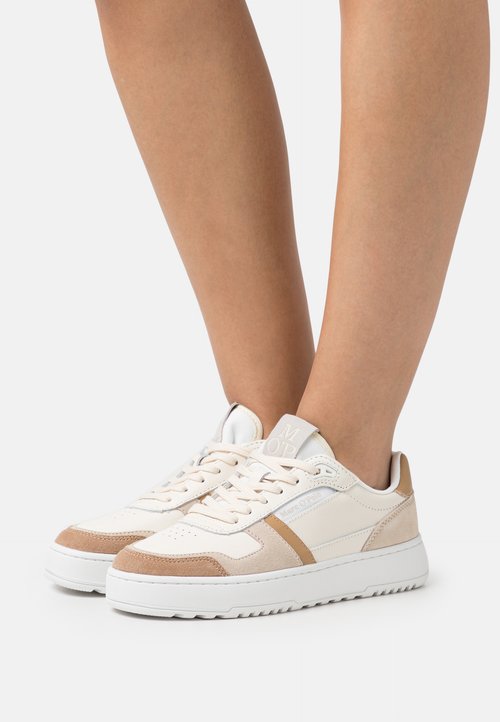 Pavement KOHIA - Sneaker low - gold/goldfarben - Zalando.ch