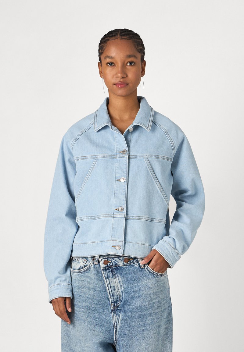 Selected Femme SLFHAZEL JACKET - Denim jacket - light blue denim/light ...