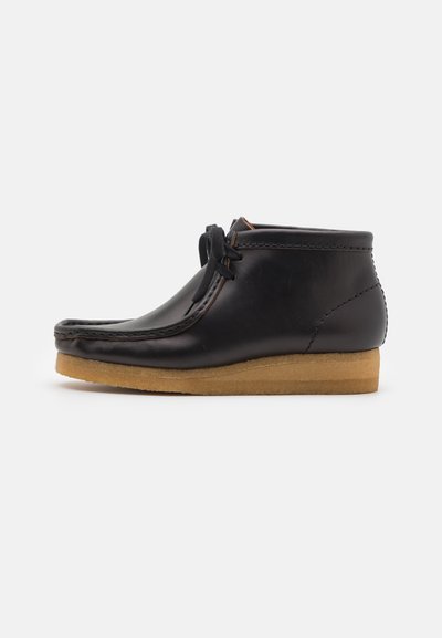 Clarks Originals WALLABEE CRAFT - Bottines à plateau - black/noir ...