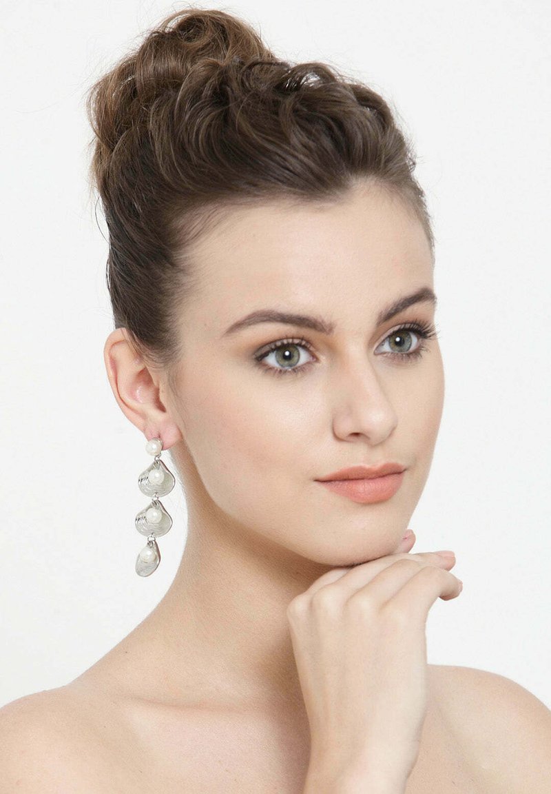 Avant-Garde Paris STATEMENT SEA SHELL CONCH TEARDROP - Ohrringe ...