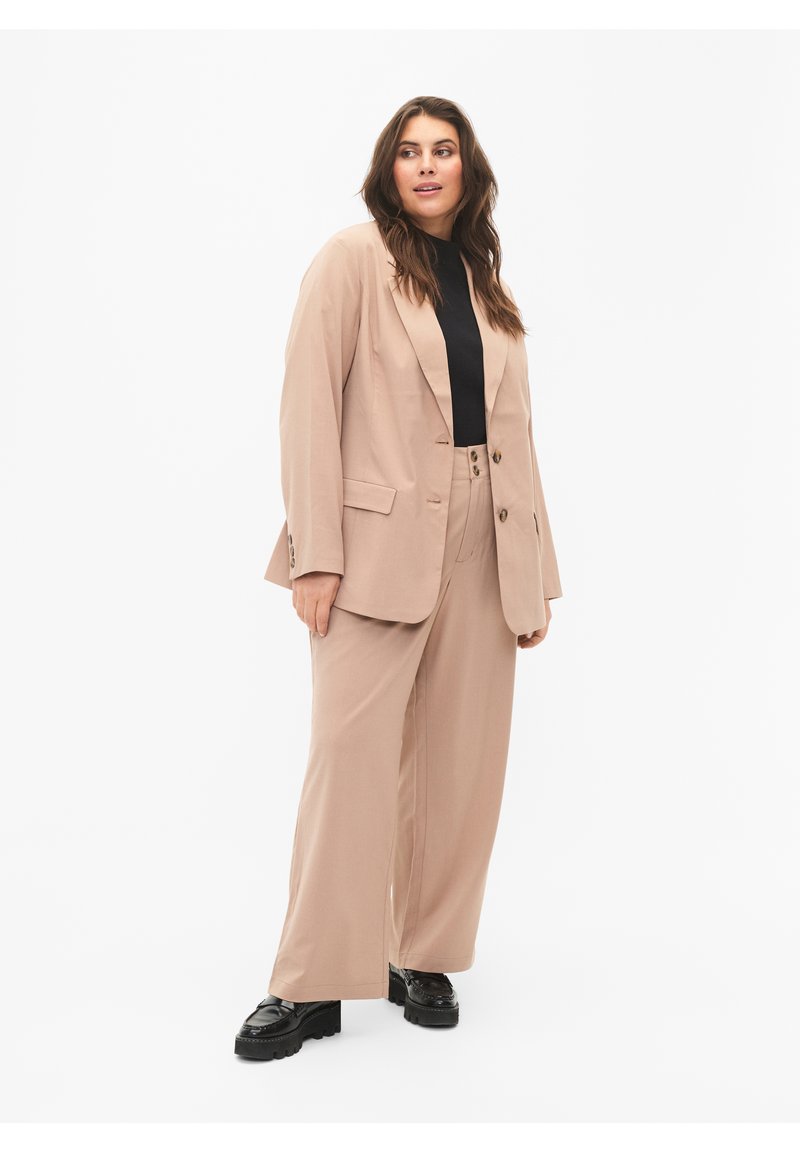 Zizzi KLASSISCHER MIT DRUCKKNOPFVERSCHLUSS - Blazer - amphora/bruin ...