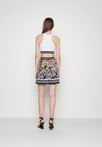 Versace Jeans Couture Top - white/blanco - Zalando.es