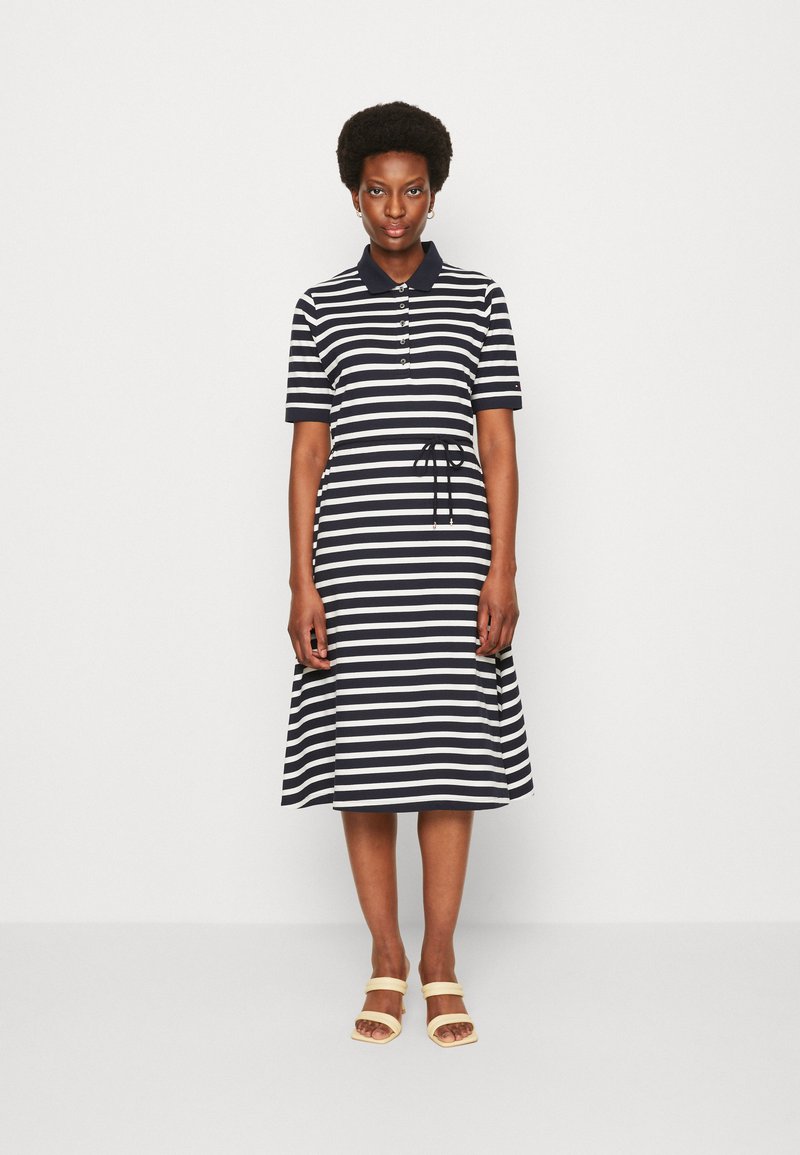 Tommy Hilfiger STRIPE - Robe de jour - desert sky/white/bleu - ZALANDO.FR