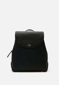 Calvin Klein DAILY BACKPACK PEBBLE - Tagesrucksack - black/schwarz ...