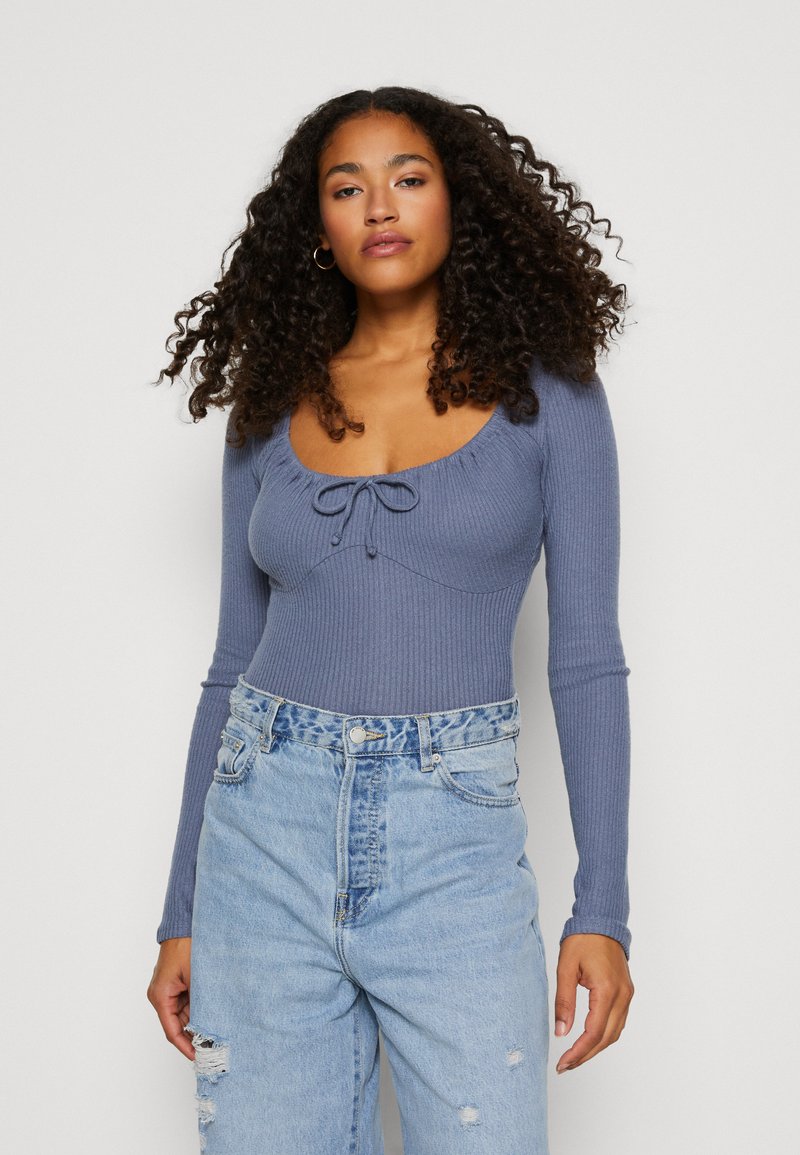 Hollister Co. COZY RUCHED BUST SEAMED WAIST - Bluză cu mânecă lungă ...