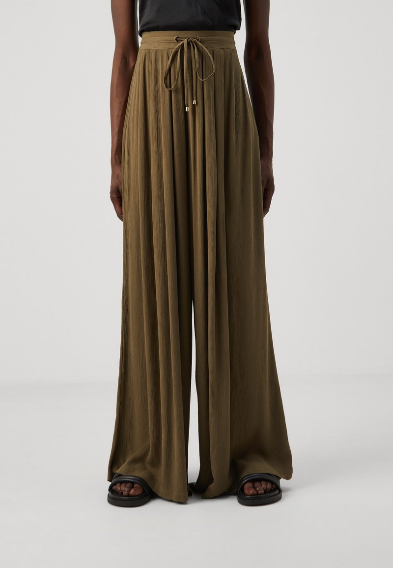 ONLY Tall ONLCHIARA PANTS - Trousers - kalamata/khaki - Zalando.co.uk