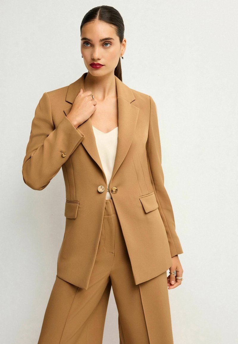 Next TAILORED CREPE EDGE TO EDGE - REGULAR FIT - Blazer - camel brown/braun - Zalando.ch