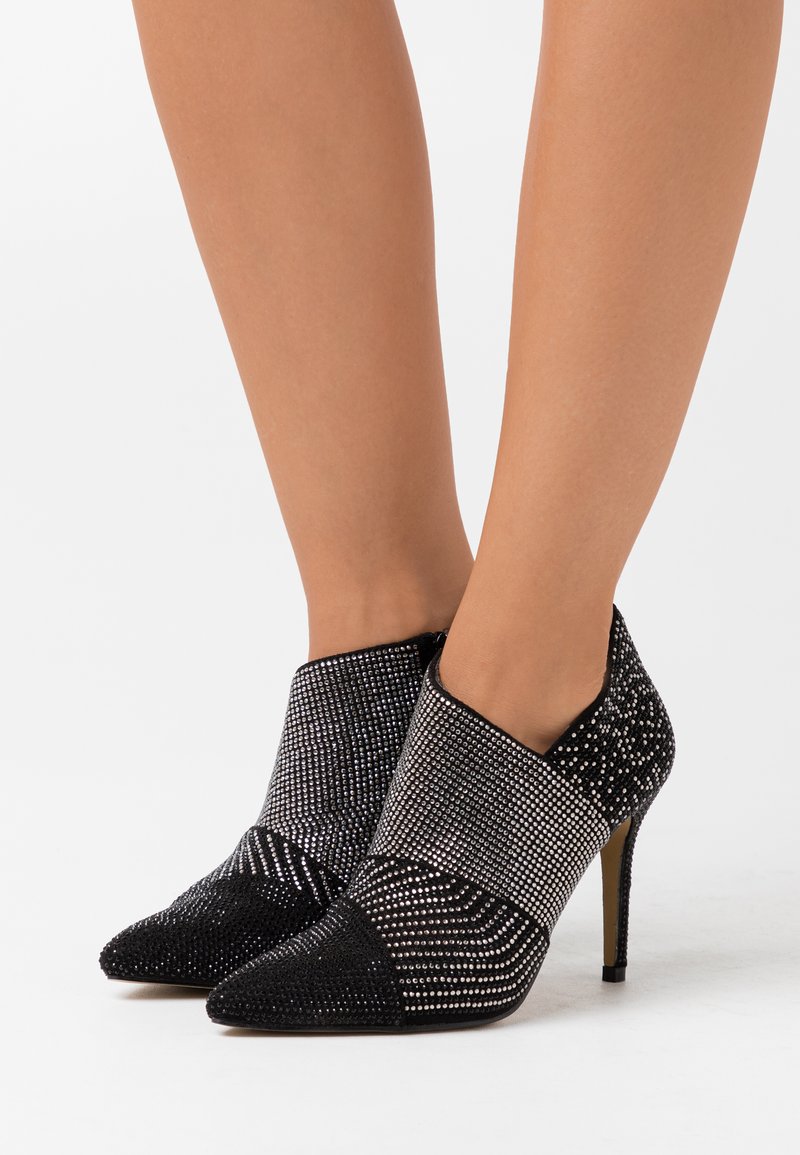 Menbur Botines de tacón - black/negro - Zalando.es