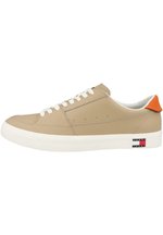Tommy Jeans VULCANIZED SNEAKER LOW - Sneakers basse - tawny sand/sabbia ...