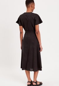 Cache Cache GEKNÖPFTES MIT KURZEN ÄRMELN - Vestido informal - noir ...