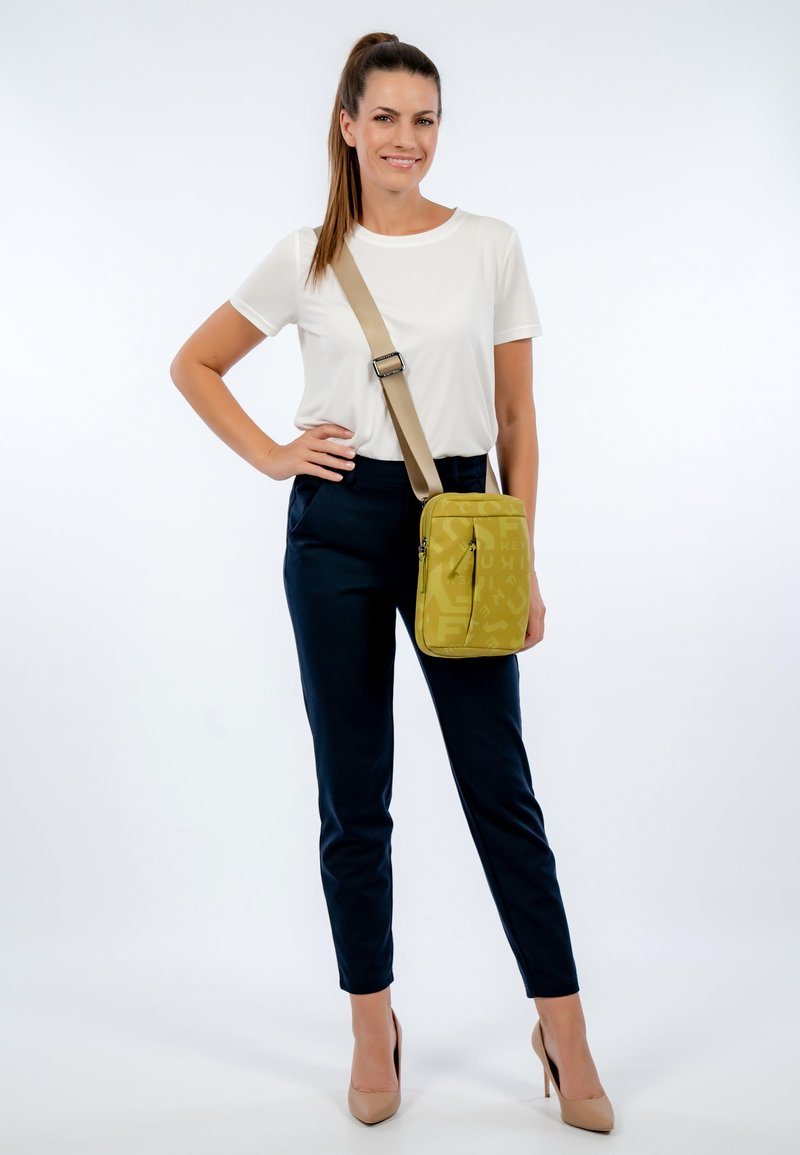 SURI FREY IVY - Sac bandoulière - oliv oil/olive - ZALANDO.BE