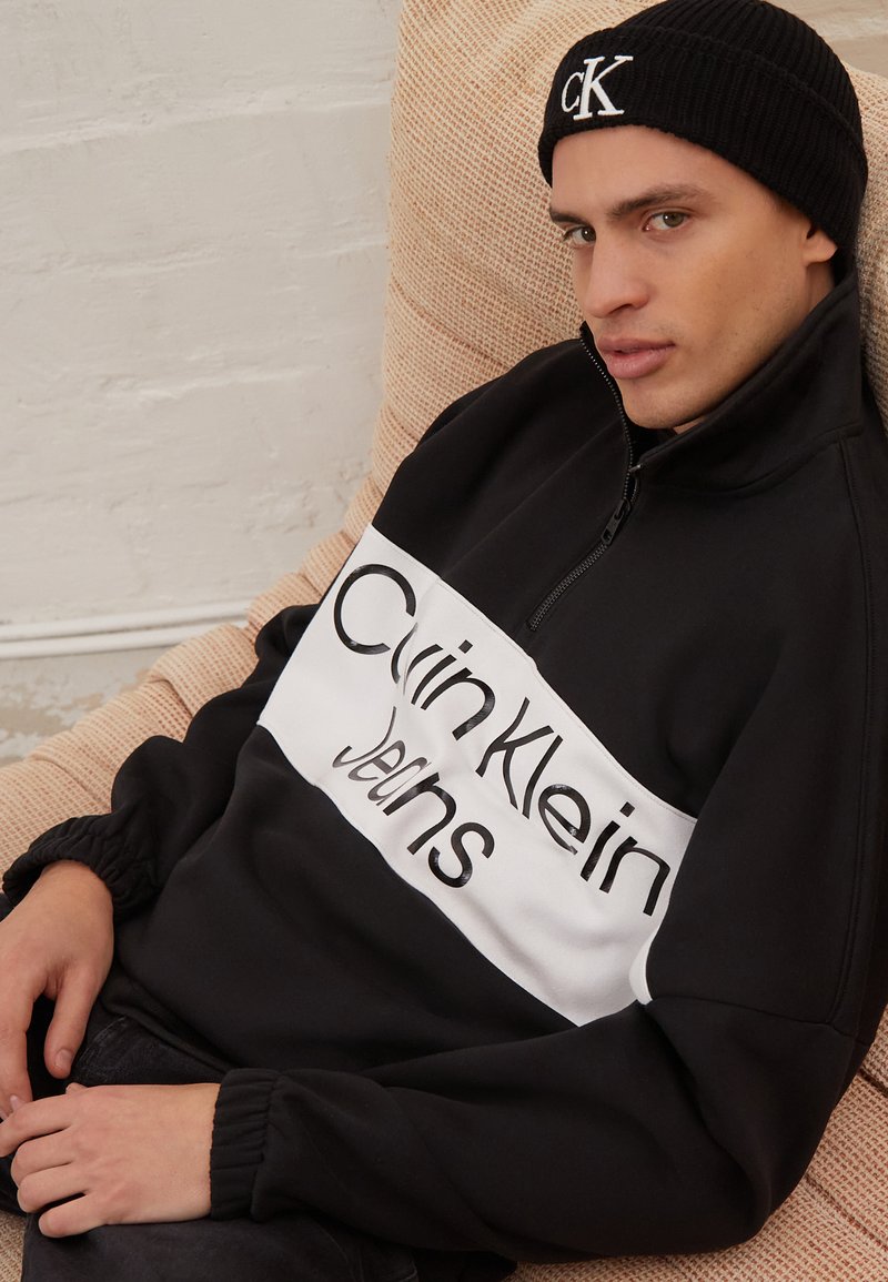 Calvin Klein Jeans Bold Logo Colorblock Zip Unisex Bluza Black