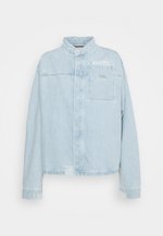 032c DOUBLE SHIFT PATCHWORK OVERSHIRT - Jeansjacke - light blue/hellblau - Zalando.de