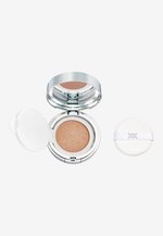 XX REVOLUTION XX REVOLUTION SKIN LIGHT - Foundation - sand - Zalando