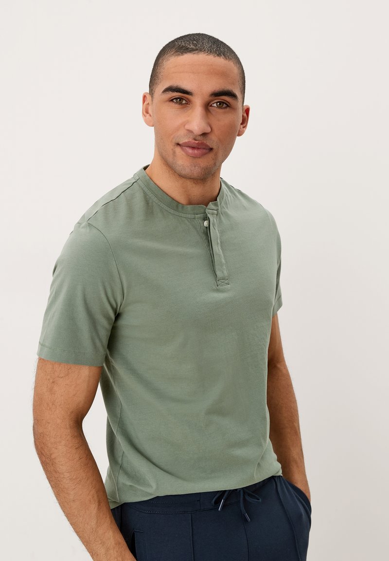 s-oliver-t-shirt-basic-army-green-dunkelgr-n-zalando-ch