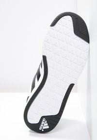 adidas Performance LK TRAINER 7 - Trainingsschoen - white/core black ...