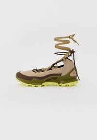 ECCO BY NATACHA RAMSAY-LEVI - BIOM C-TRAIL - Ballerinaskor - coffee ...