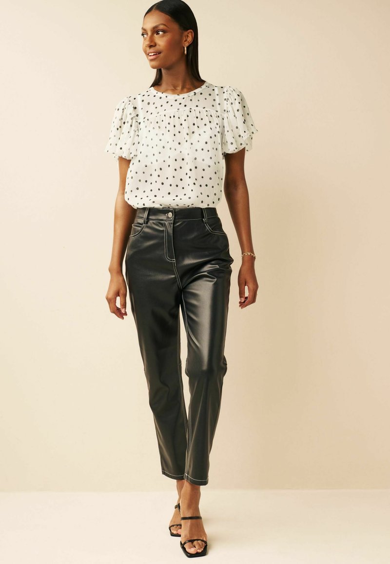 Next RUFFLE DETAIL SHORT SLEEVE TOP - Blouse - ecru spot/blanc - ZALANDO.BE