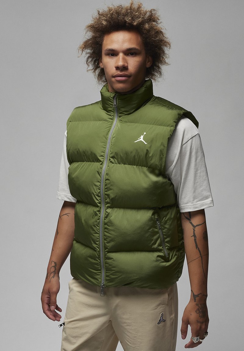 Jordan ESSENTIALS - Väst - sky j light olive sail/oliv - Zalando.se