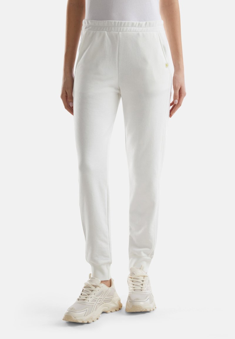 United Colors of Benetton Tracksuit bottoms - white - Zalando