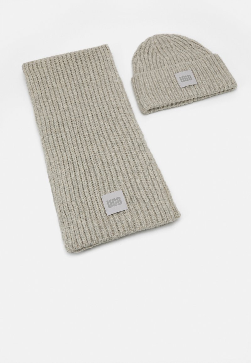 UGG CHUNKY SET - Czapka - Zalando.pl