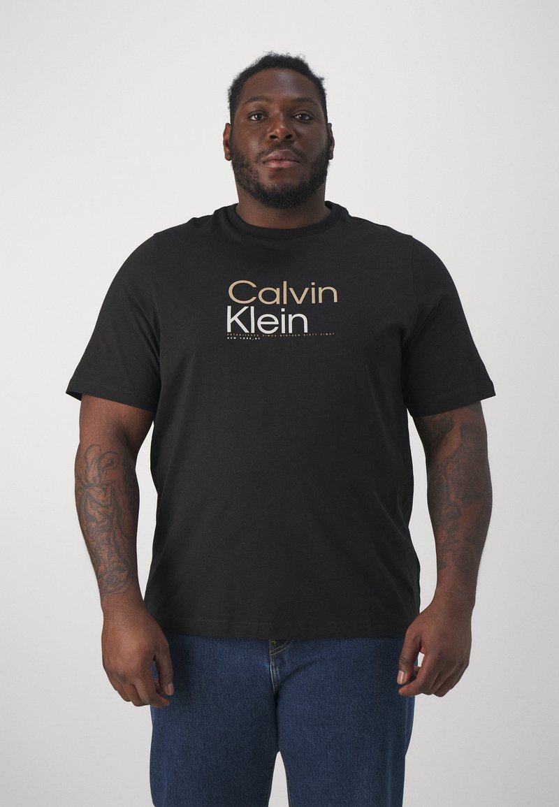 Calvin Klein LOGO PLUS SIZE - Print T-shirt - black - Zalando.co.uk