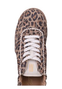 Crickit TARA - Trainers - beige - Zalando