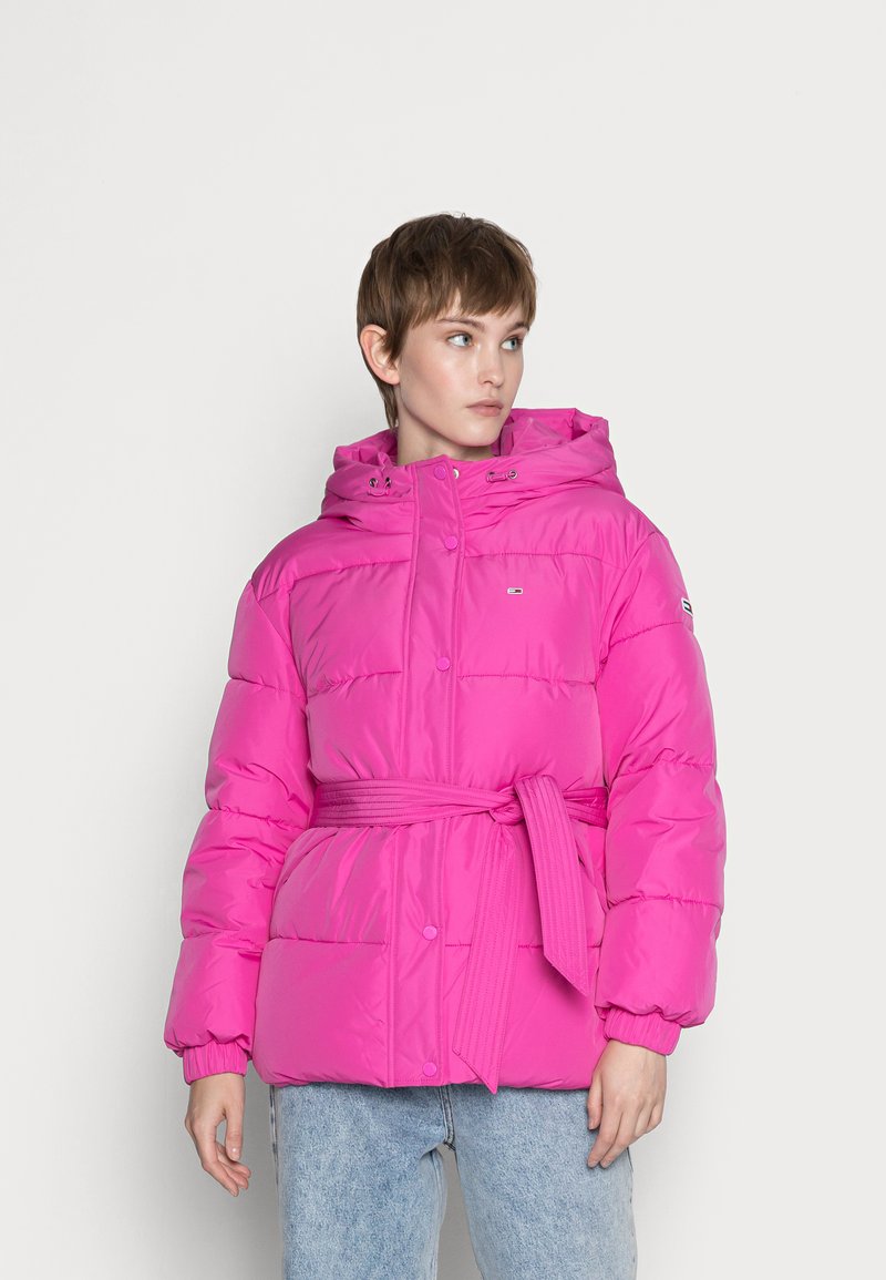 Tommy Jeans BELTED PUFFER - Winter jacket - vivid fuchsia/pink - Zalando.ie