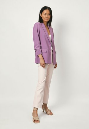 Cache Cache GERADE FLIESSENDE - Halflange jas - violet foncé/paars - Zalando.be