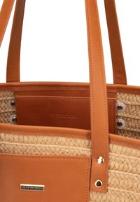 WITTCHEN YOUNG COLLECTION - Sac à main - brown/marron - ZALANDO.FR