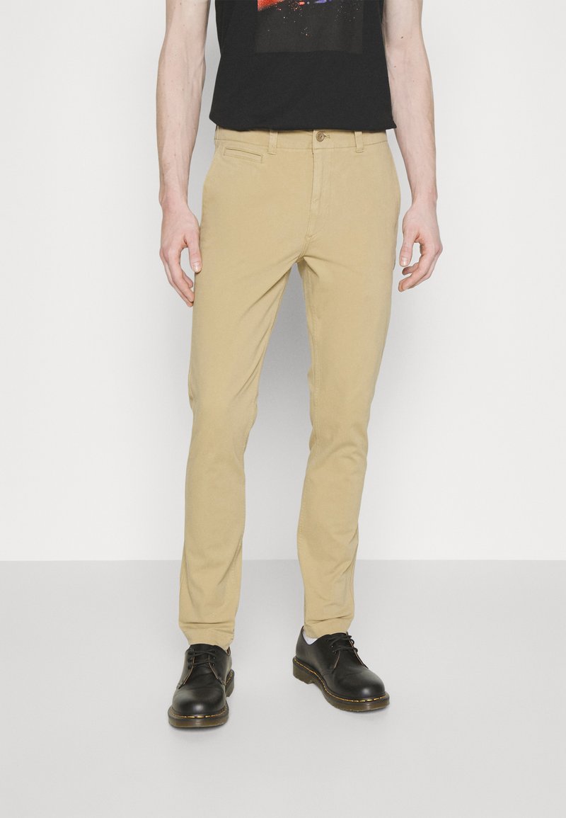 DOCKERS ALPHA SKINNY - Pantalones chinos - harvest gold/beige - Zalando.es