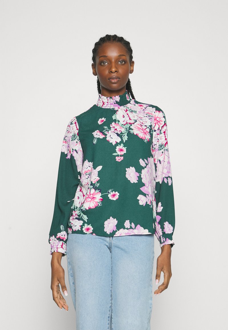 Vero Moda Petite VMANNIE SMOCK PETITE - Blouse - sea moss/dark green ...