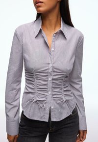 Bershka GATHERED - Chemisier - dark brown/marron foncé - ZALANDO.FR