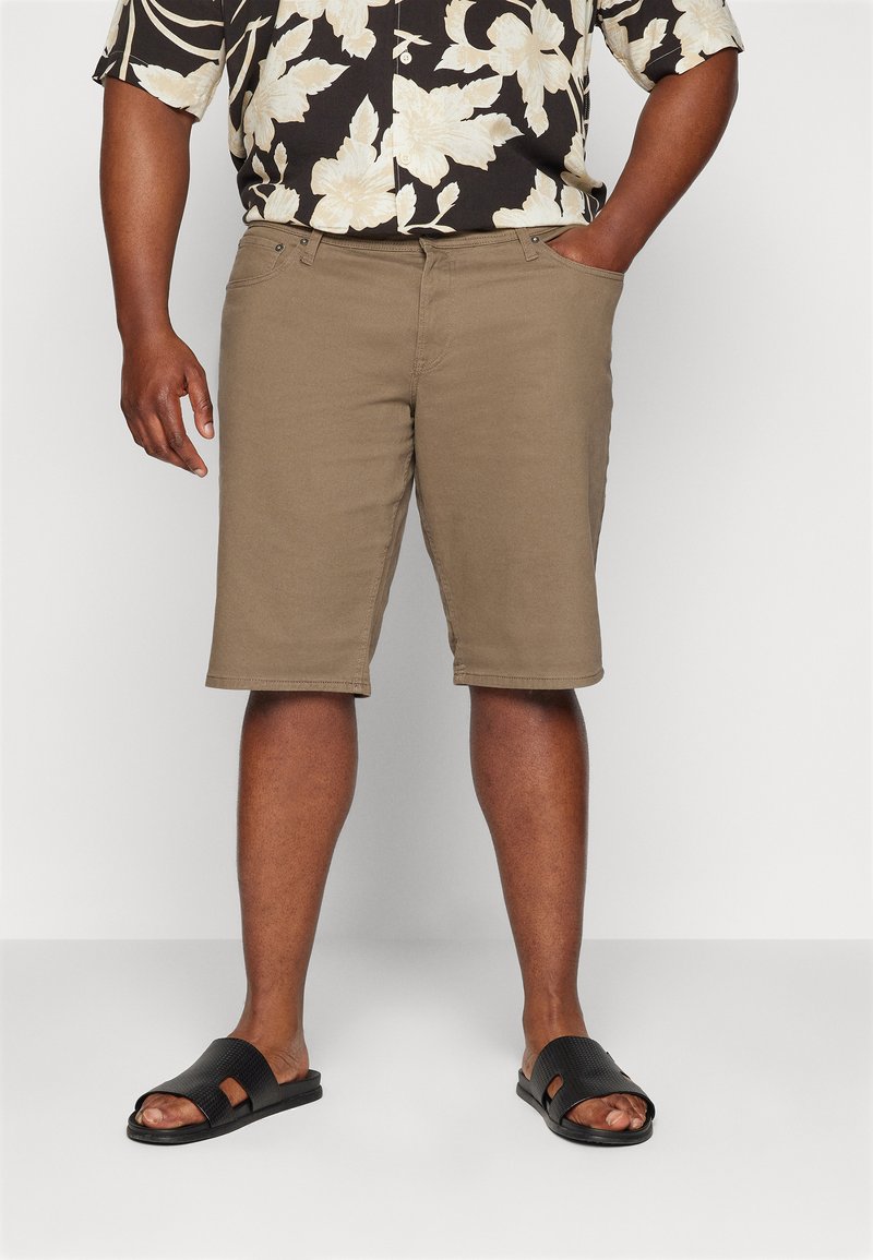 Jack & Jones JPSTRICK ORIGINAL SHORT - Shorts - bungee cord/light brown ...
