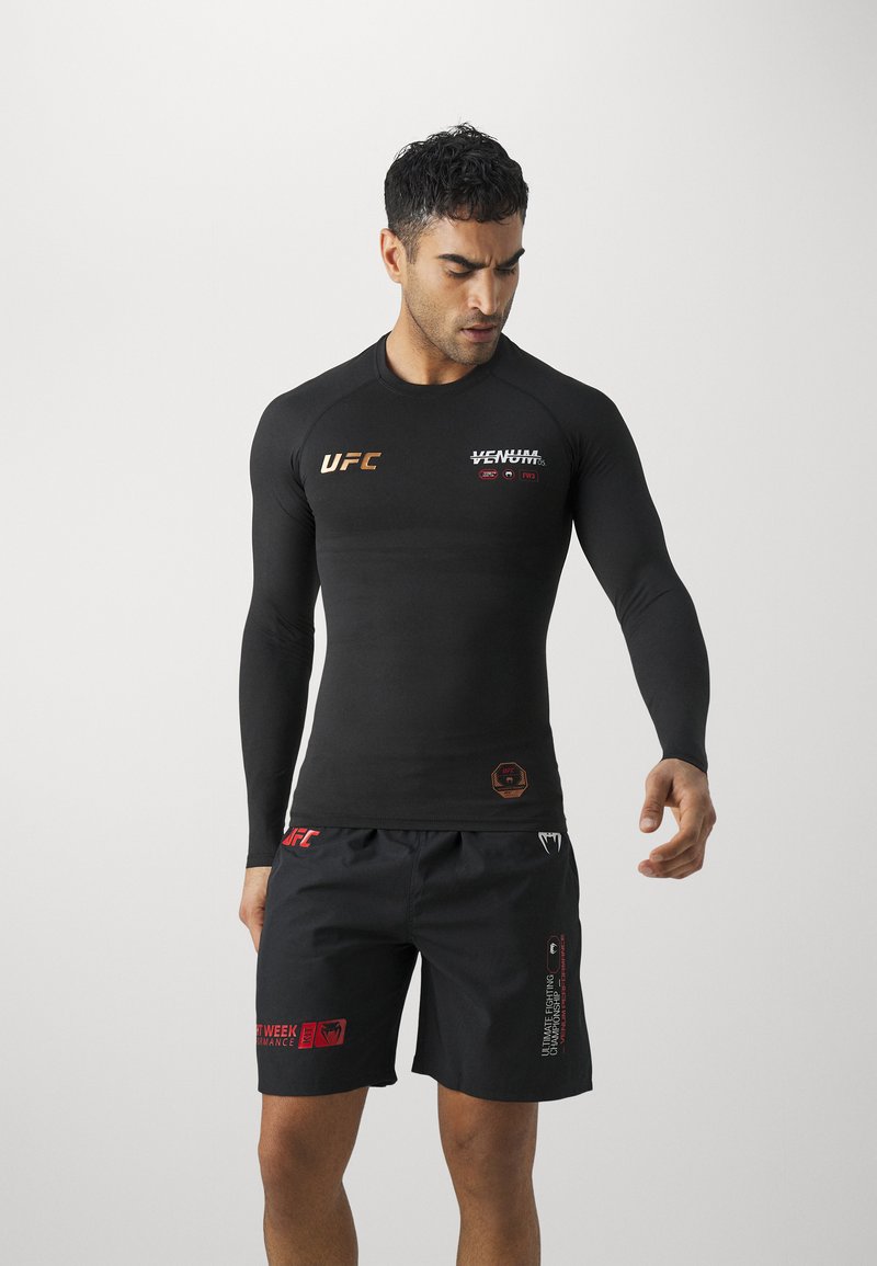 Venum UFC FIGHT WEEK MENS PERFORMANCE LONG SLEEVE RASHGUARD - Långärmad ...