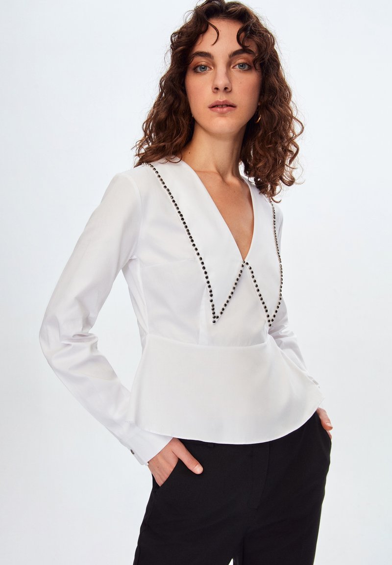 adL WITH STRIP ACCESSORY - Blouse - white/wit - Zalando.be