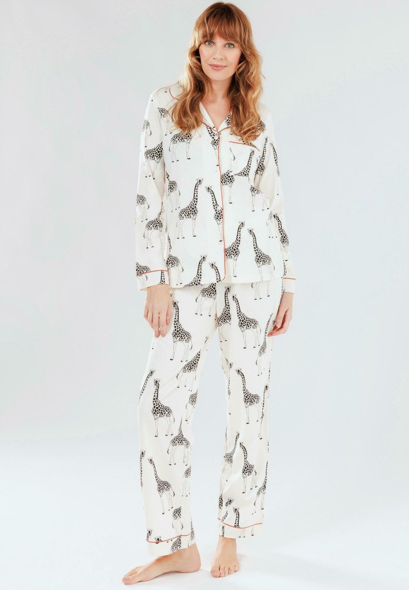 Chelsea Peers GIRAFFE BUTTON UP SET - Pyjamas - off white/offwhite ...