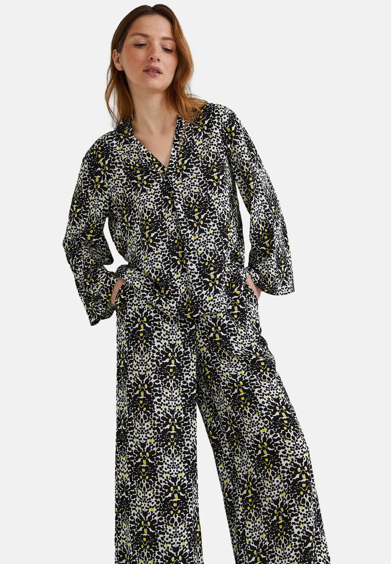 Monoprix COL V ET LARGE - Pyjama - noir - ZALANDO.FR