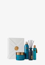 Rituals THE RITUAL OF HAMMAM - LARGE GIFT SET - Bath and body set ...