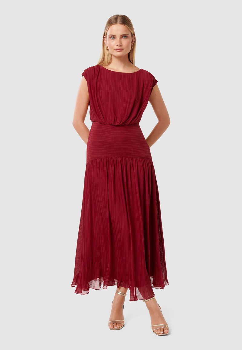 Forever New LILA CRINKLE MAXI DRESS - Robe de soirée - rio red/rouge ...