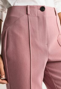 Next SCULPTING TAILORED - Pantalon classique - terracotta/rose - ZALANDO.FR