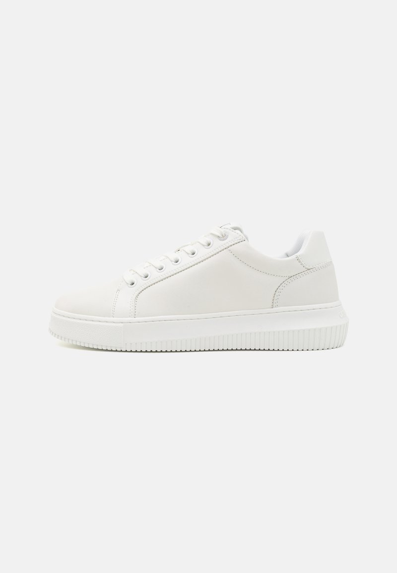 Calvin Klein Jeans CHUNKY CUPSOLE CLEAN - Trainers - triple bright ...
