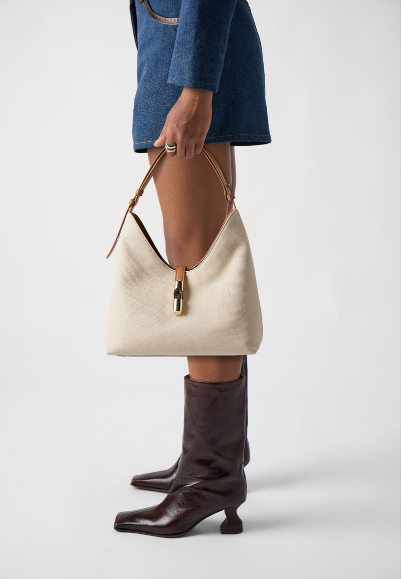 Furla FURLA GOCCIA M HOBO - Torebka/beżowy - Zalando.pl