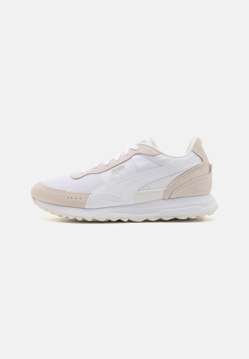 Puma ROAD RIDER UNISEX - Trainers - white/vapor gray/white - Zalando