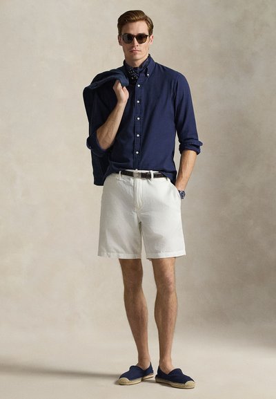 Polo Ralph Lauren 8.5-INCH CLASSIC FIT LINEN-COTTON SHORT - Shorts ...
