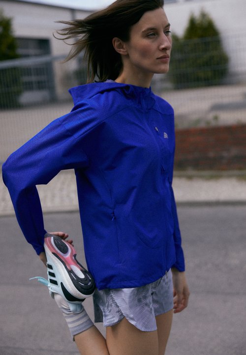 ASICS PACKABLE RUN JACKET - Runningjack - blue expanse/donkerblauw ...