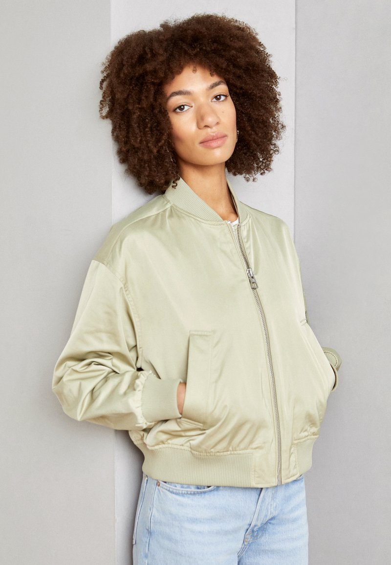 Marc O'Polo HEM WELT POCKETS ZIPPER POCKET ON SLEEVE - Bomber Jacket ...